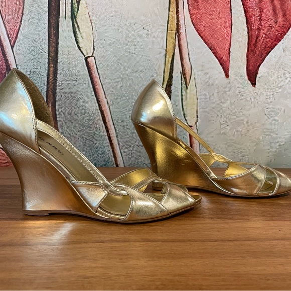 Charles Albert | Shoes | Charles Albert Gold Wedge Sandal | Poshmark